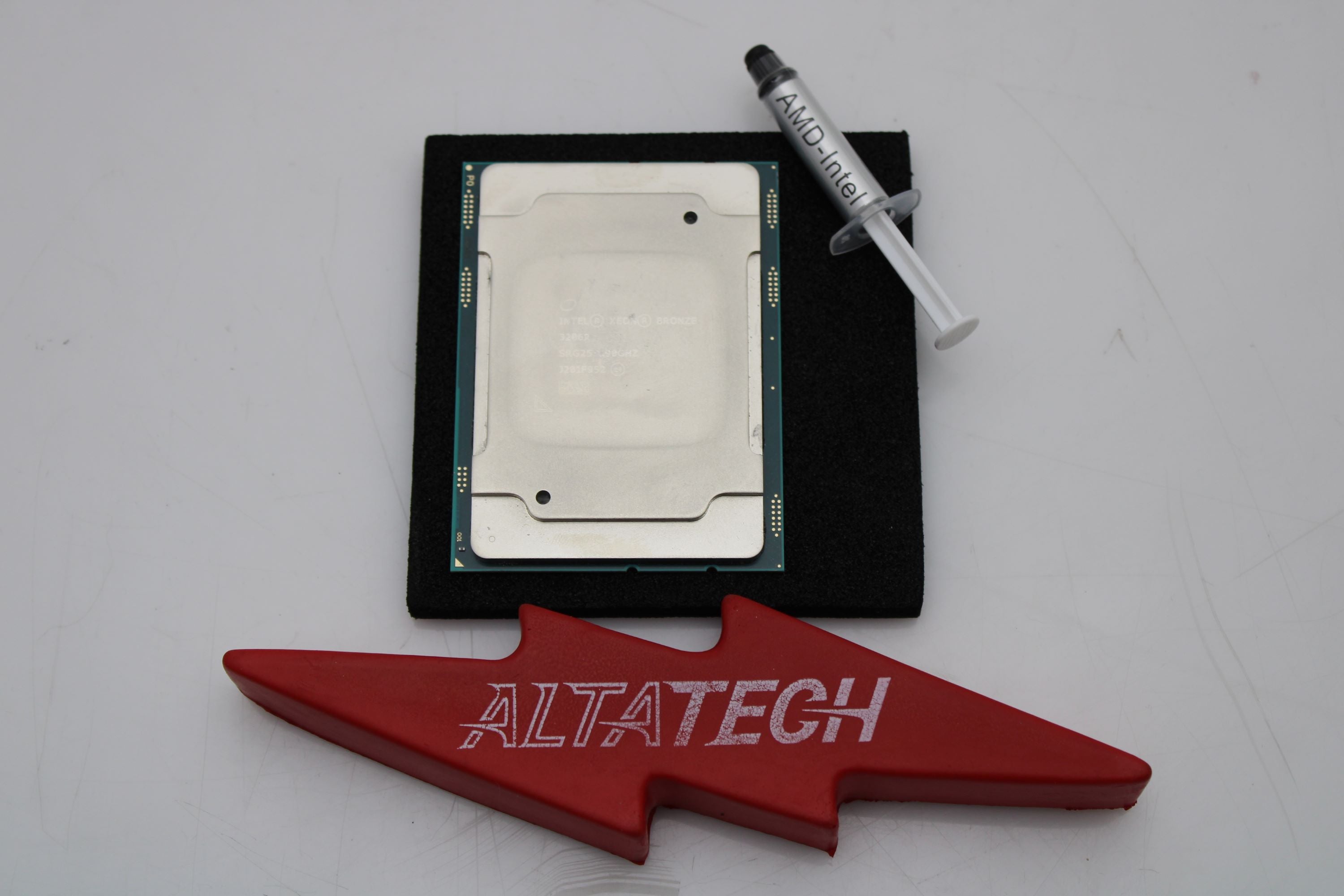Intel SRG25 1.90GHZ/11MB/85W/8C, BR 3206R Bronze Gen2 CPU Pr