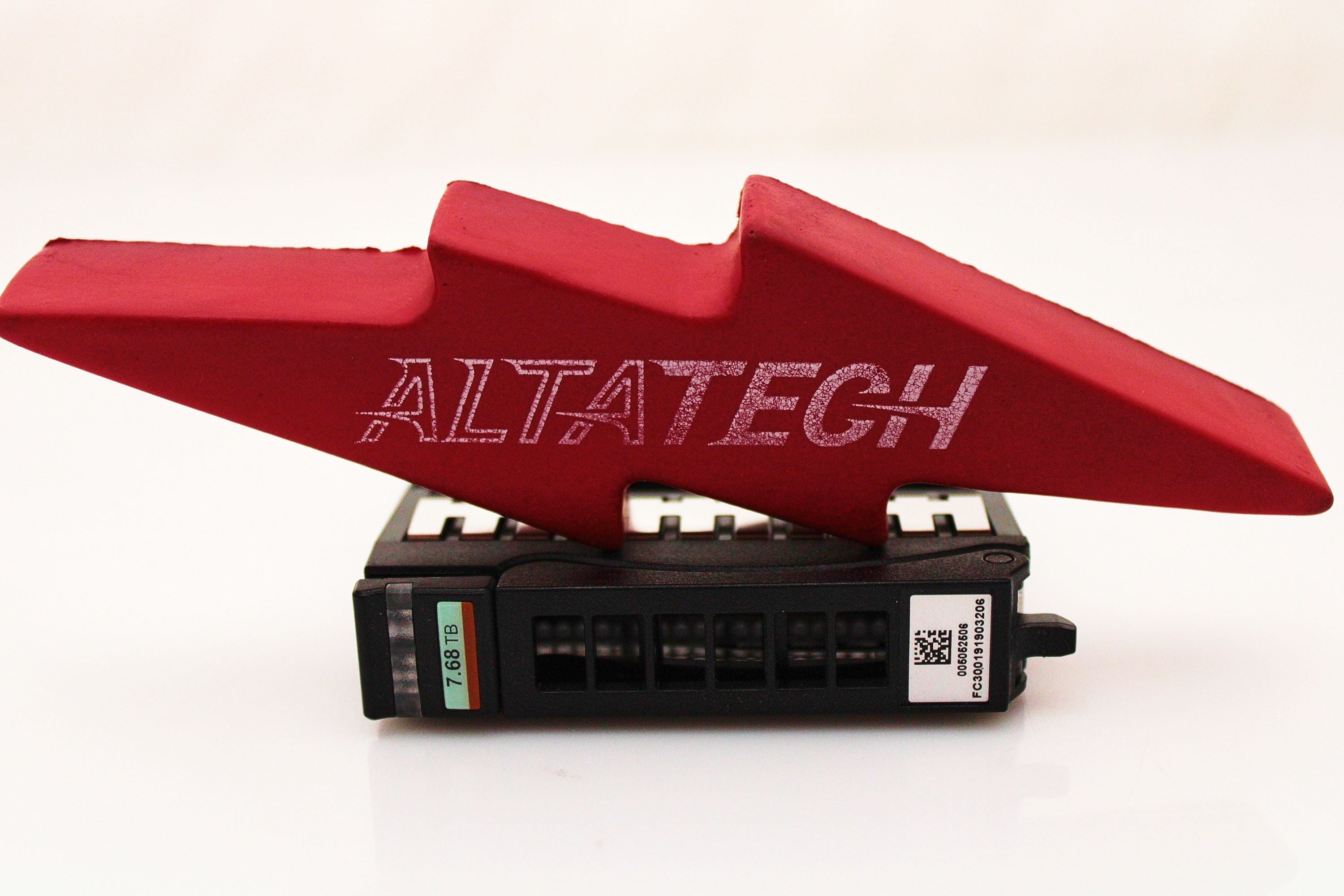 EMC 005052506 7.68TB SSD NVME U.2 PowerMax 2000/8000