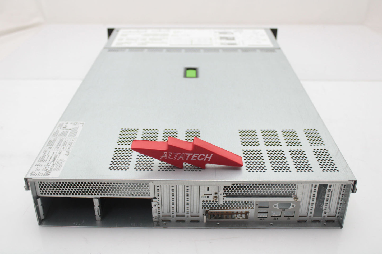 Fujitsu RX2540-M4-2.5-8HDD Primergy RX2540 M4 2U 8x2.5" RMNT