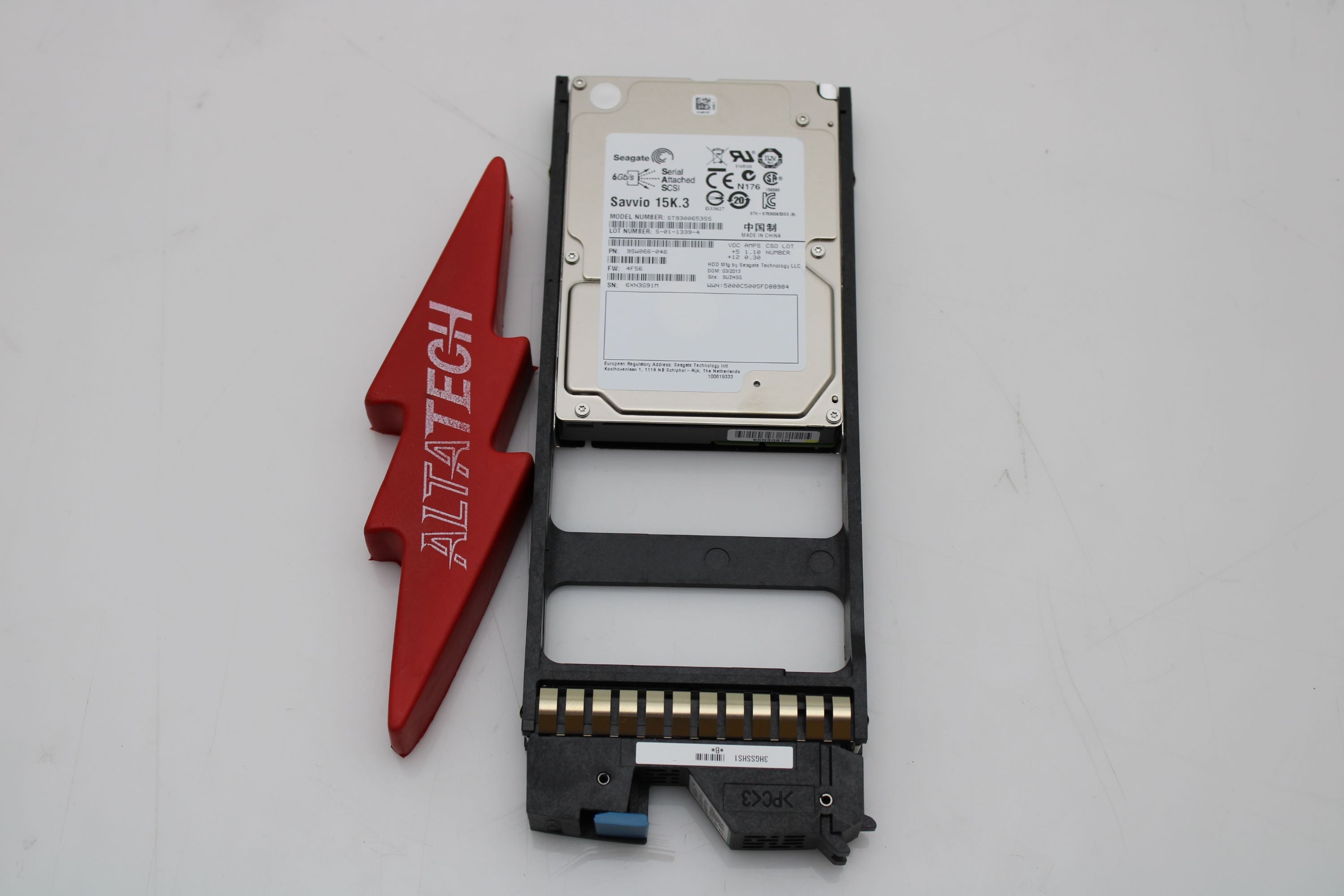Hitachi 3285276-A 300GB 15K SAS 2.5 6G HDD Hard Disc Drive