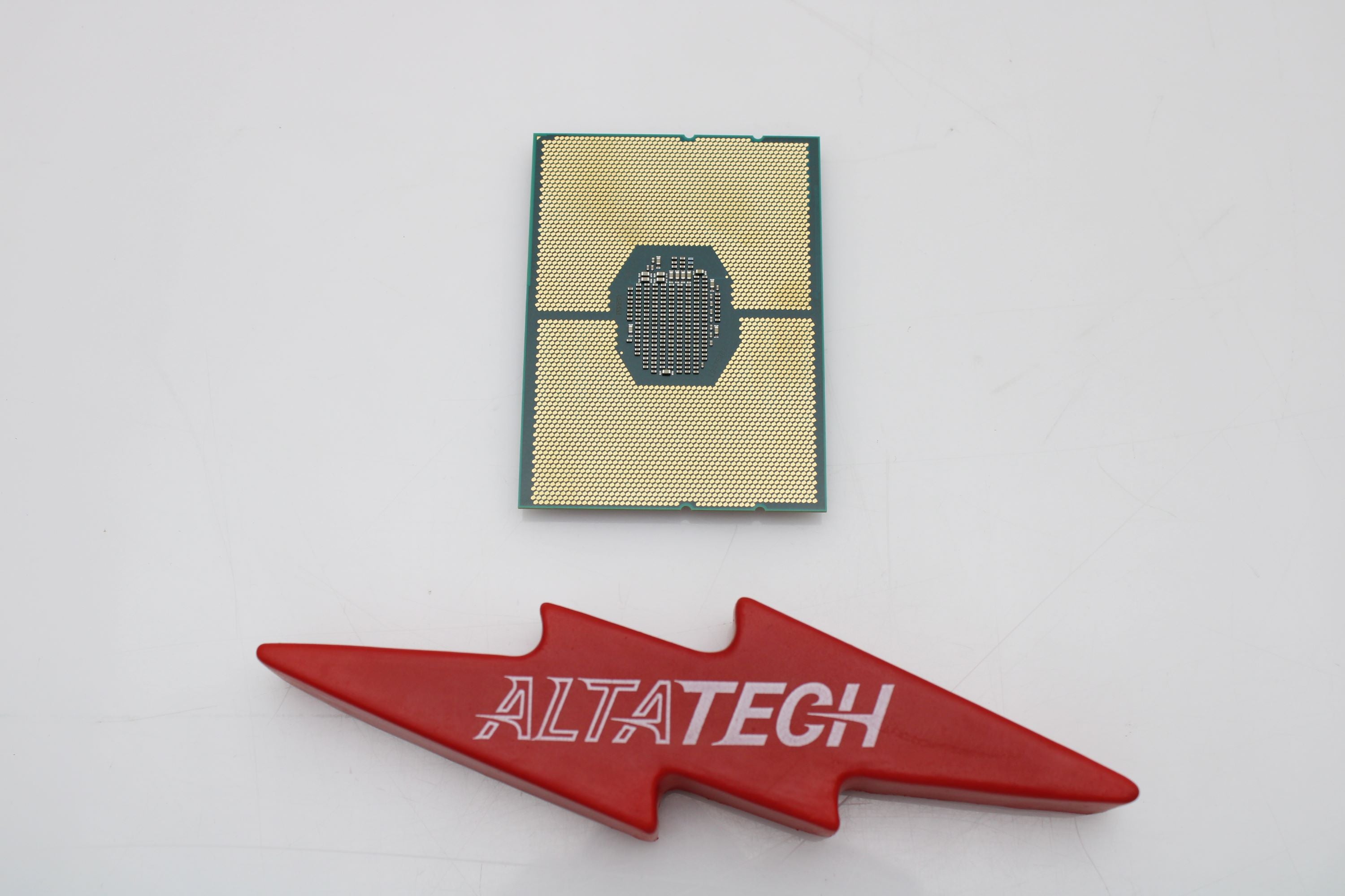 Intel CD8069504195201 2.7GHZ/35.75MB/205W/26C, PT 8270