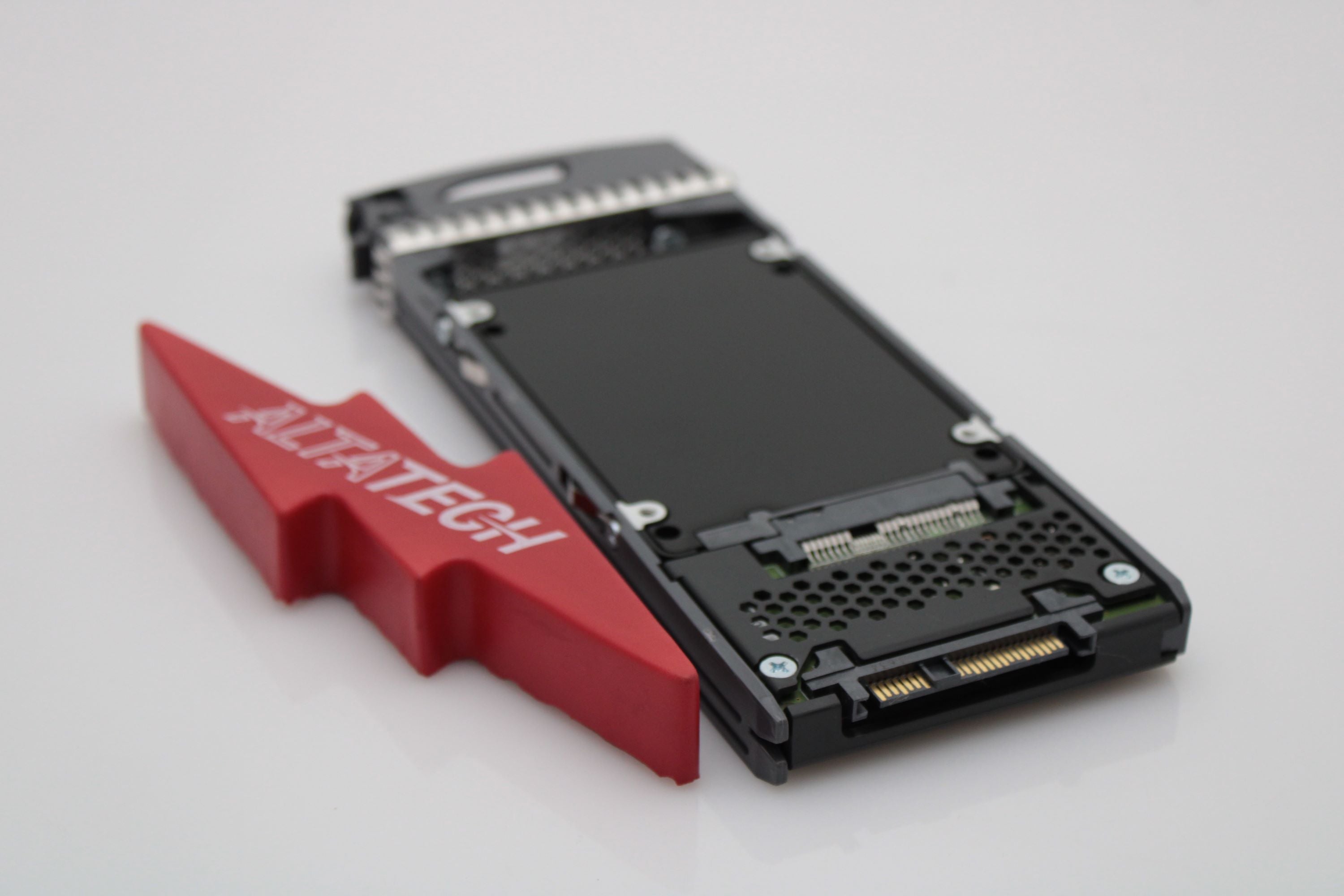 NetApp DS224C 3.8TB 12G SAS 2.5" Solid State Drive X357A-R6